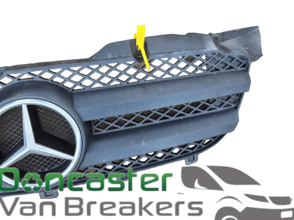 MERCEDES SPRINTER 2013 2.1 EURO 5 FRONT GRILLE A9068800385 - Doncaster ...