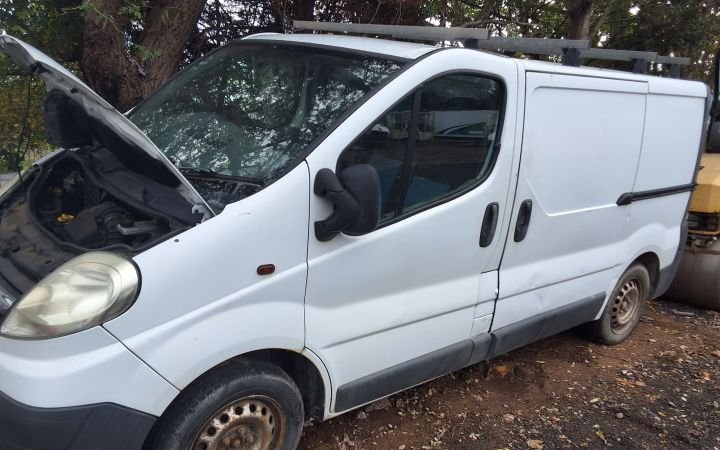 JUST IN FOR BREAKING - VAUXHALL VIVARO 2008 2.0CDTI M9R780 6 SPEED ...