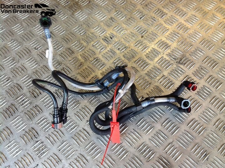 MERCEDES CITAN / RENAULT KANGOO 1.5 DIESEL 2016 PIPES TO ENGINE ...