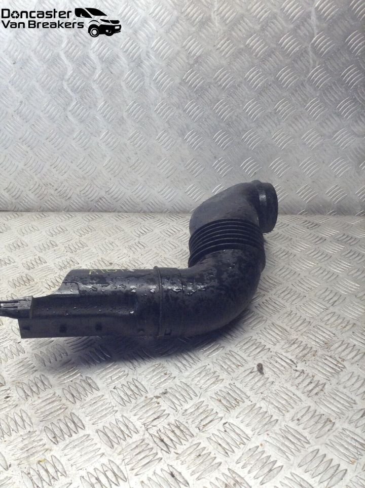 VW TRANSPORTER T6 2017 AIR INTAKE PIPE 7EO129578 - Doncaster Van ...