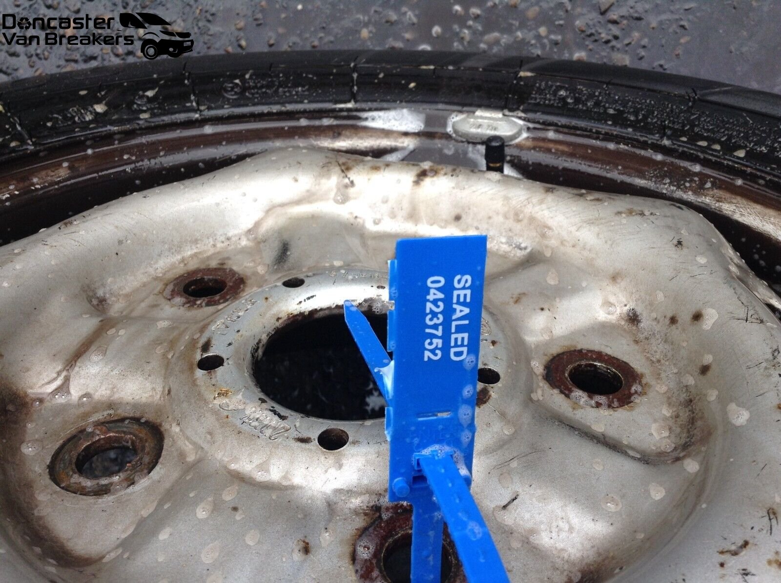 FORD TRANSIT MK7 LWB STEEL WHEEL AND TYRE VGC 205/75/R16C 9MM TREAD ...