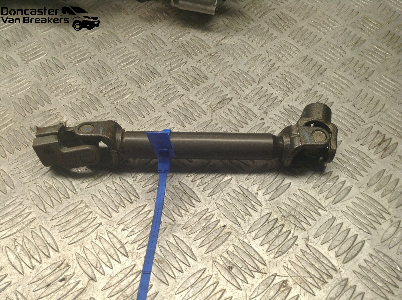 FORD TRANSIT COURIER 2017 LOWER STEERING KNUCKLE - Doncaster Van ...