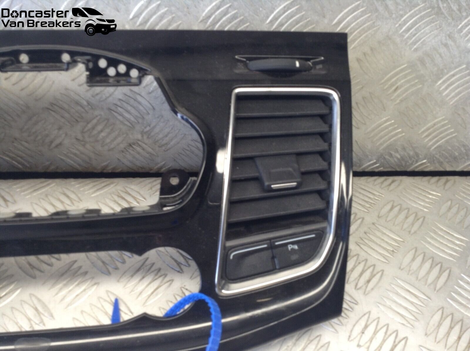 FORD TRANSIT CUSTOM 2019 FACELIFT STERO/HEATER CONTROL SURROUND PANTHER ...