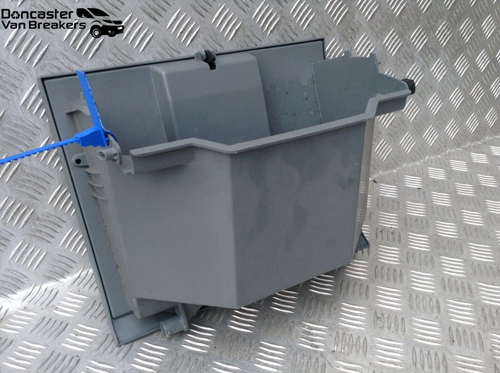 FORD TRANSIT VAN MK7 2011 GLOVEBOX 6C11V06024AGW - Doncaster Van ...