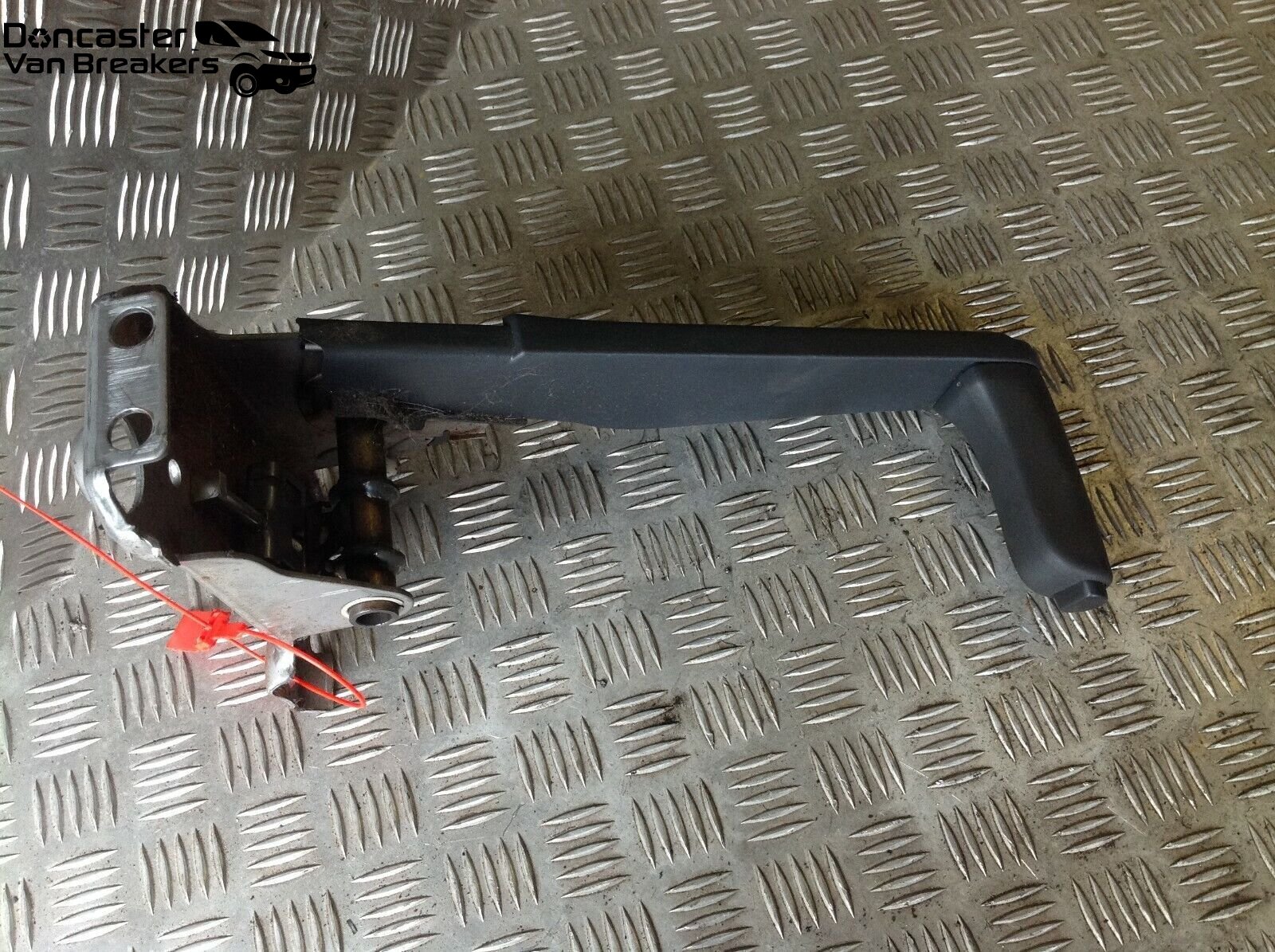MERCEDES CITAN / RENAULT KANGOO 2016 HANDBRAKE LEVER & MECHANISM ...