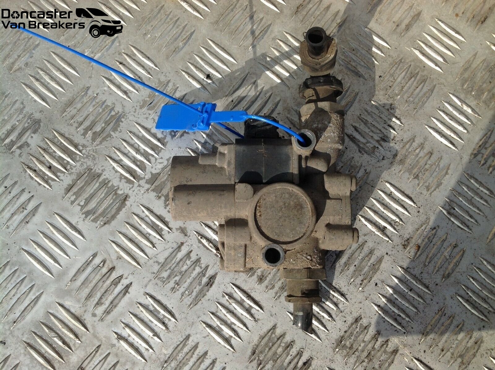 IVECO EUROCARGOL ABS VALVE REGULATOR WABCO 4721950550 - Doncaster Van ...